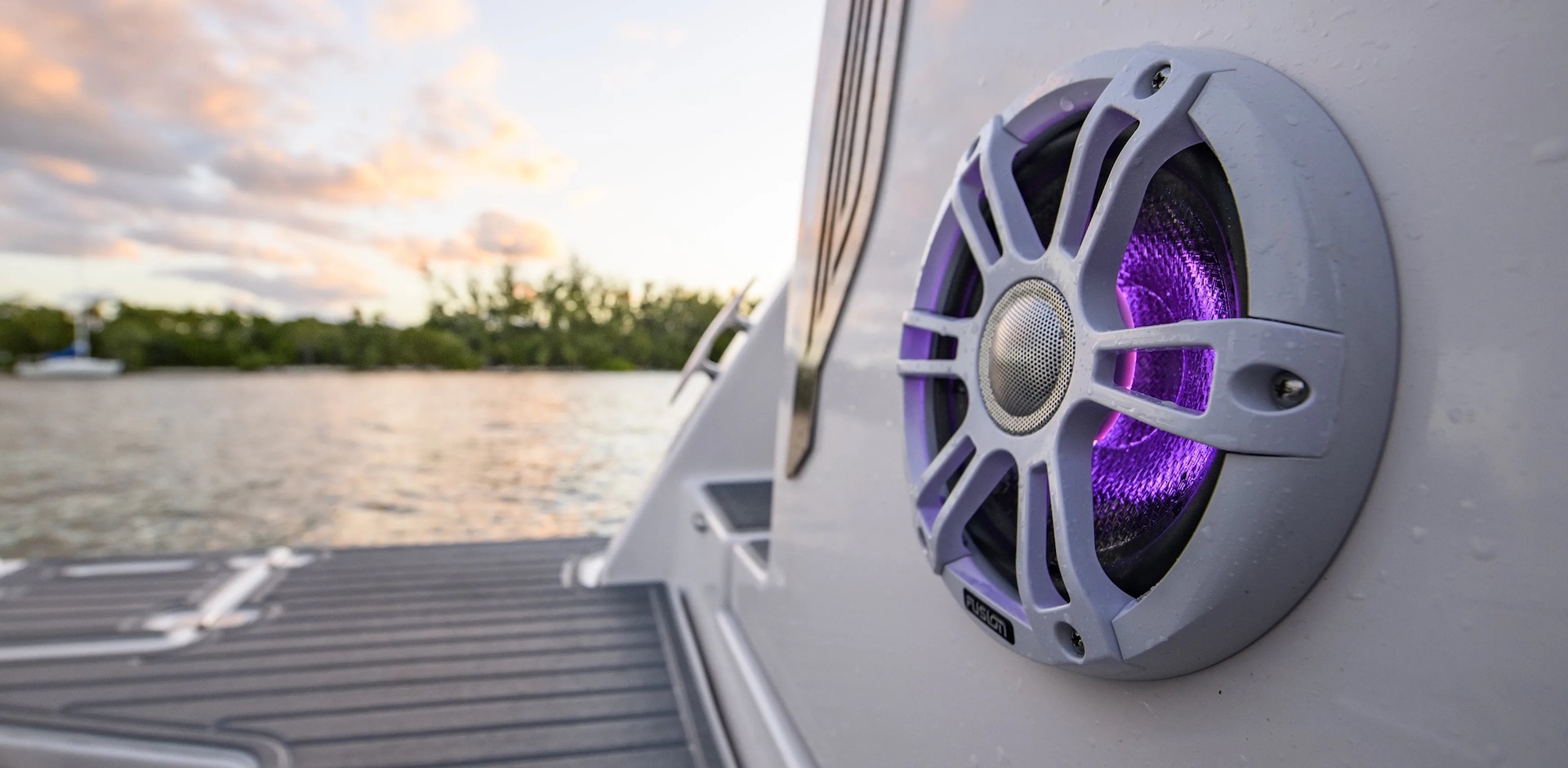 Florida Marine Entertainment & Audio-Visual Systems - ONYX